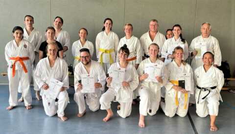 Weiß- bis Blaugurt-Prüfungen der Unter- und Mittelstufe - Karate ...